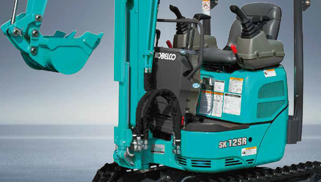 Kobelco Mini Excavator SK12SR – Retaining Control